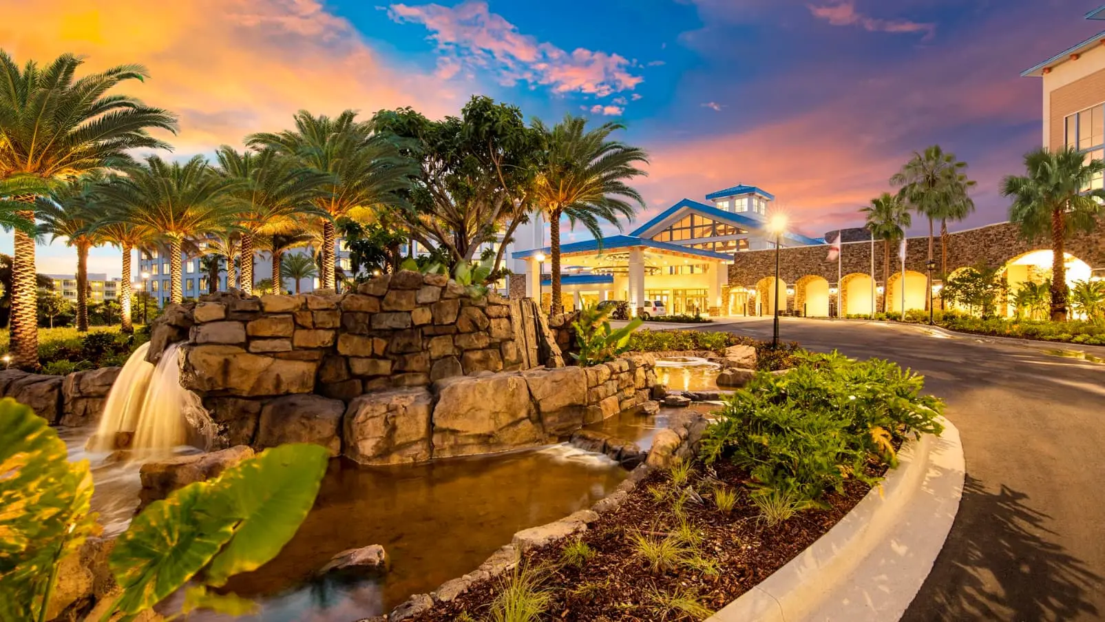Why Universal Orlando's Sapphire Falls Resort is the Highest Rated ...