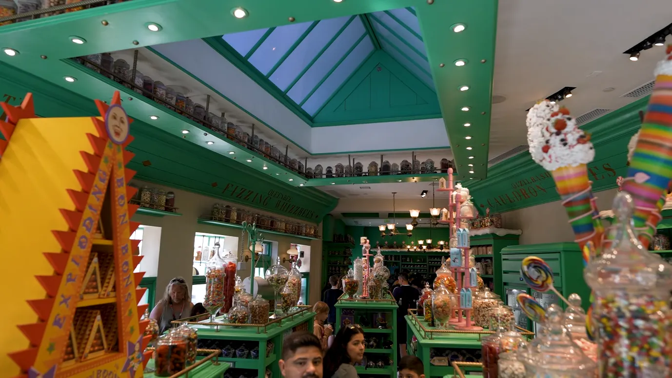 10 Must-Try Snacks and Drinks at The Wizarding World of Harry Potter ...