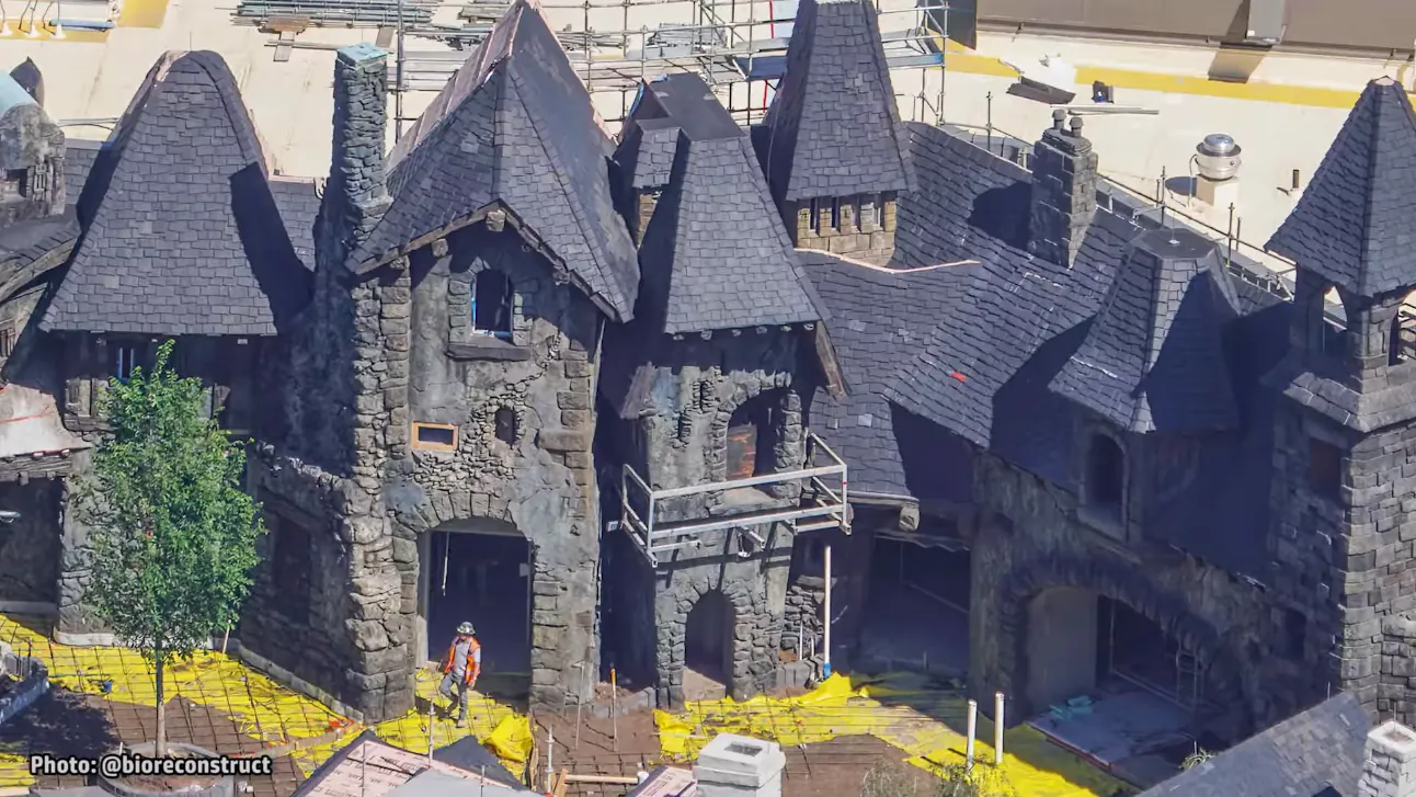 Epic Universe Construction Update 04/16/24: Dark Universe - "Curse of ...